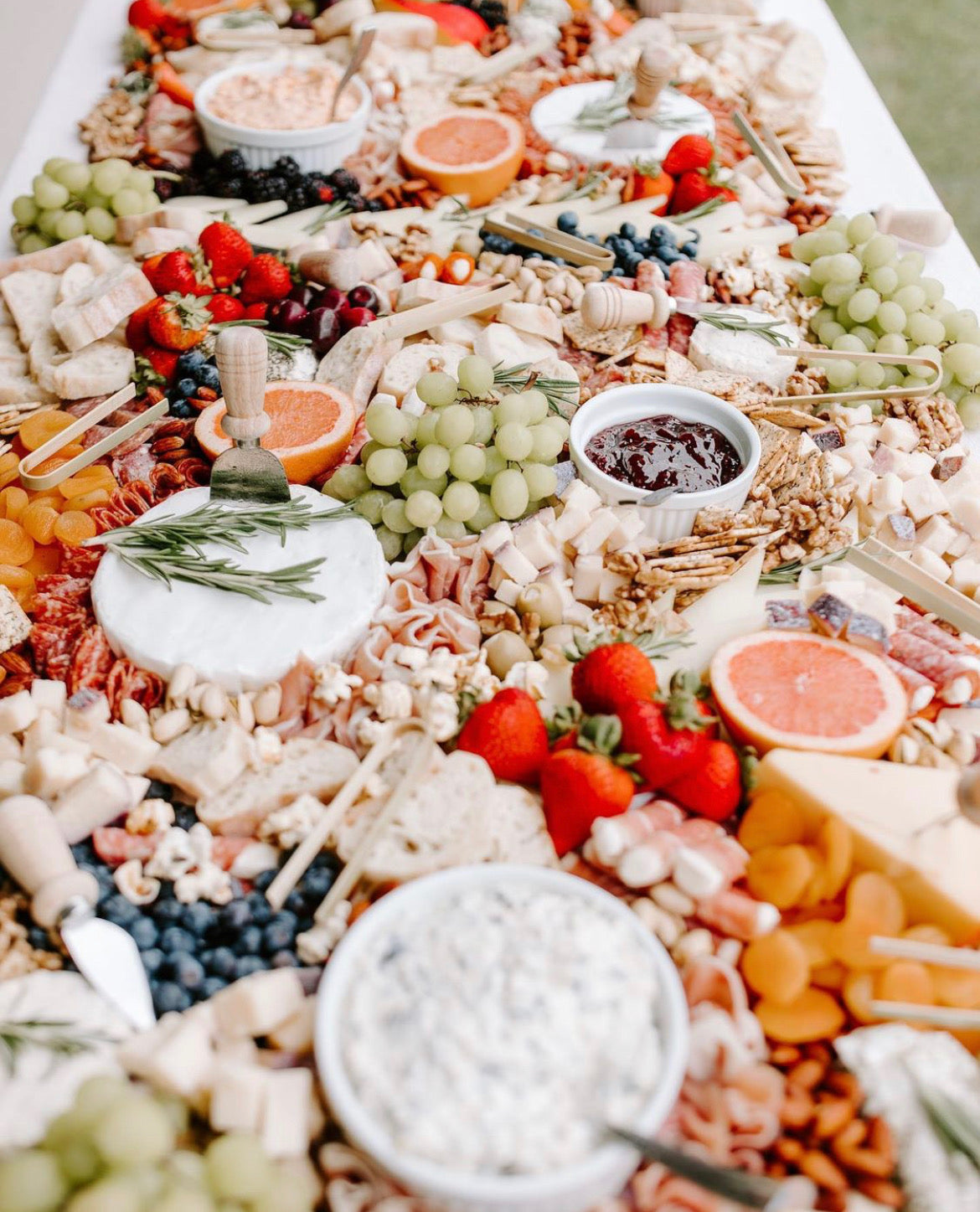 4 Foot Spread – Charcuterie Table Co.